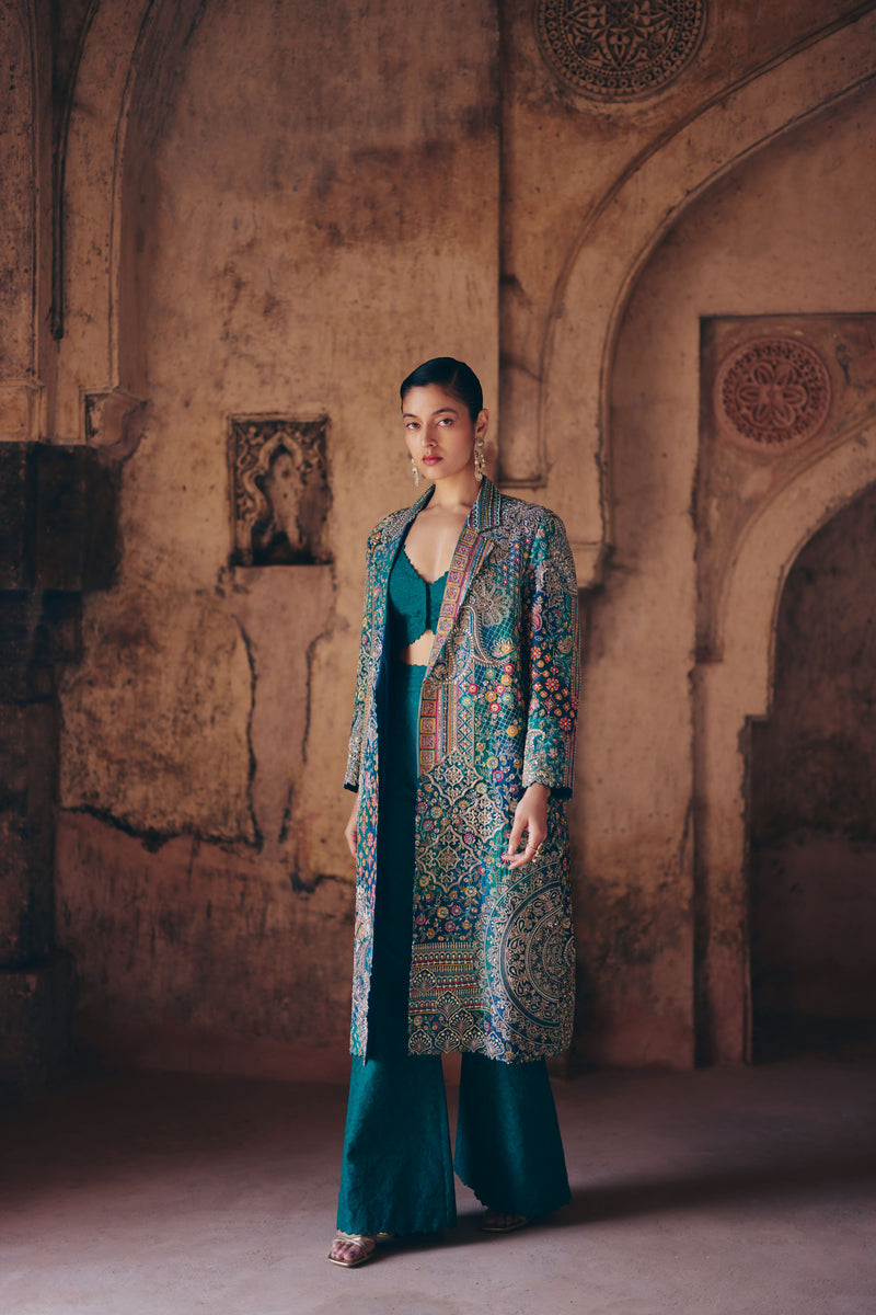 Nayan Trench Coat Set – Mrunalini Rao