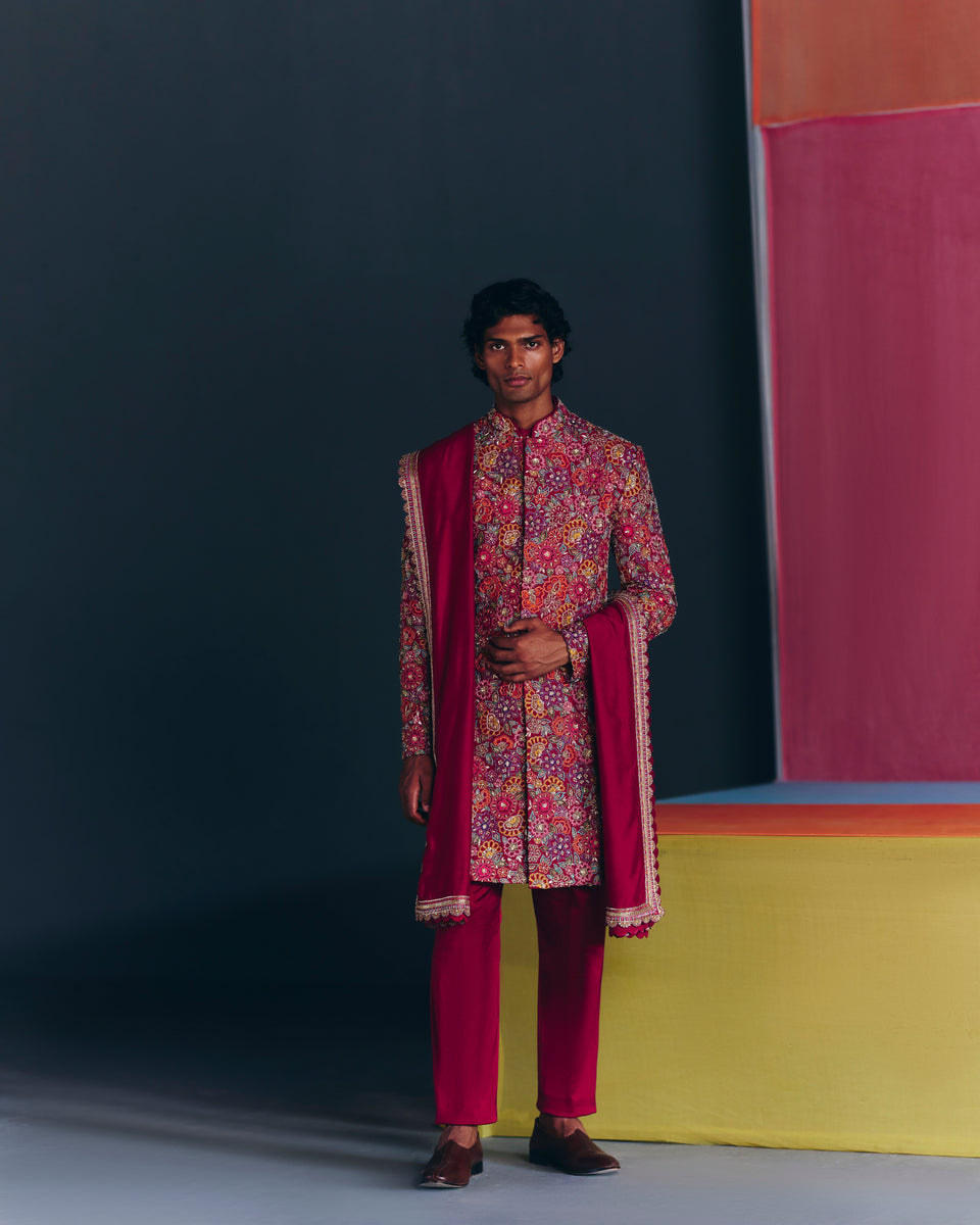 Anvit Sherwani Set – Mrunalini Rao